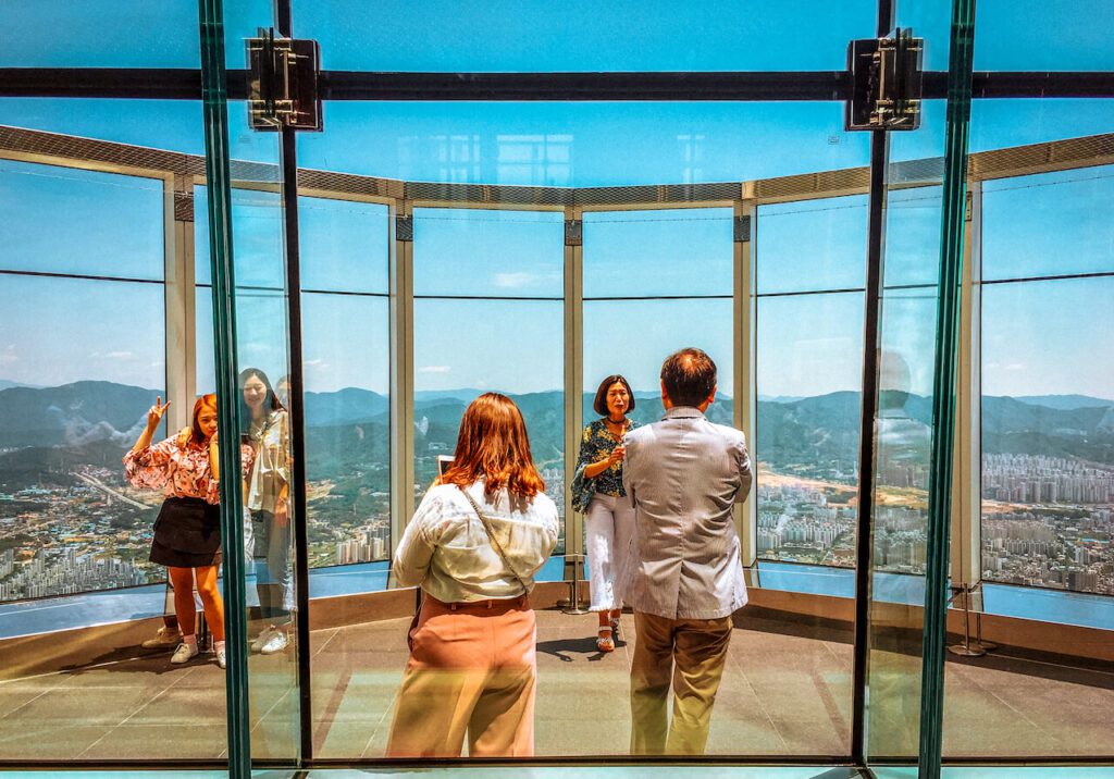 Seoul Sky Observatory In Lotte World Tower Has The Best Views In Seoul ...