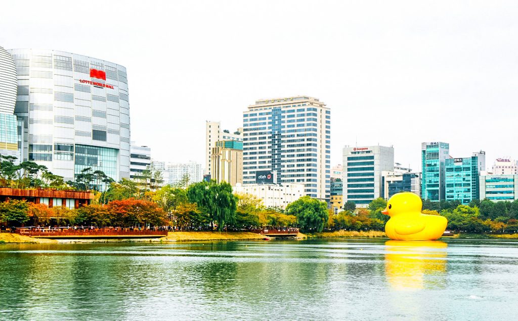 11 Fantastic Things To Do At Seokchon Lake Park In Jamsil » Travel-Stained