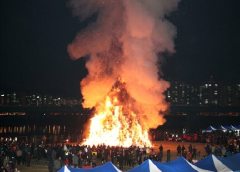 Jeongwol Daeboreum Fire Festival | 7 Places To Celebrate The Great Full ...